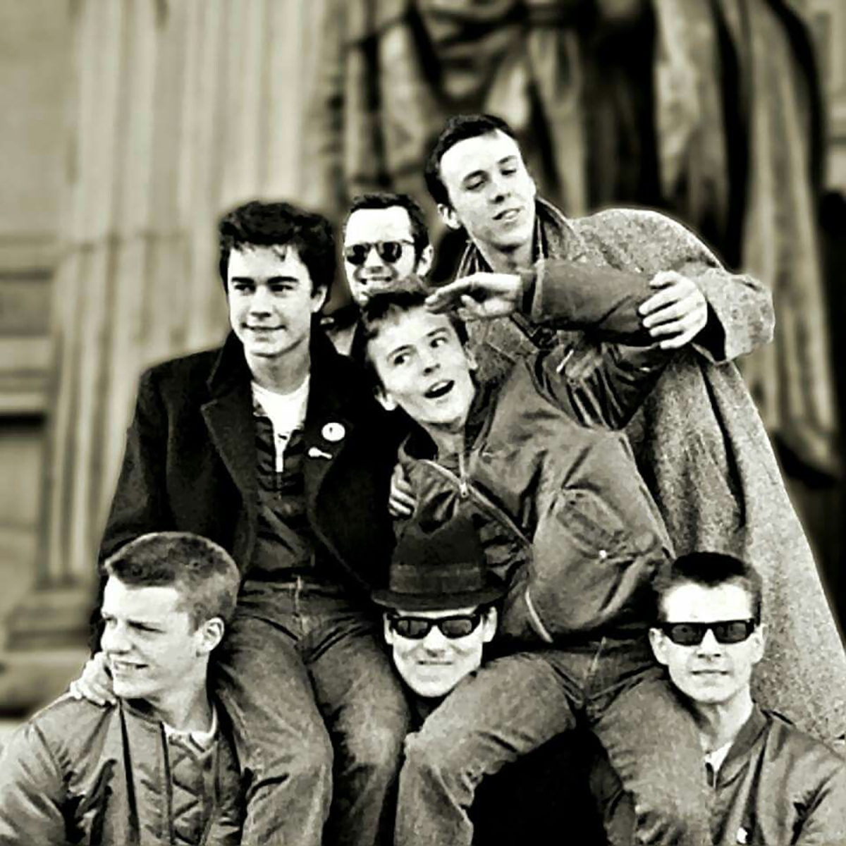 MADNESS : BAGGY TROUSERS [SONGS OF CHILDHOOD NOSTALGIA] - OANNES
