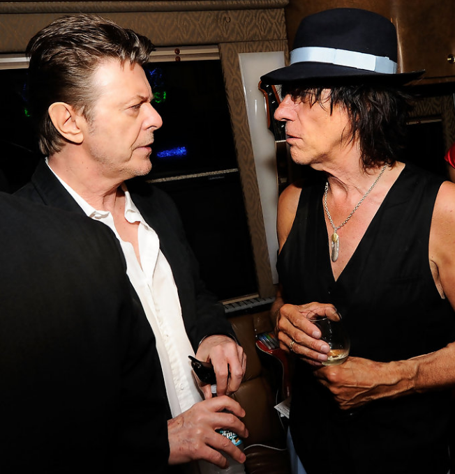 DAVID BOWIE : THE JEAN GENIE, feat. JEFF BECK [1973] - OANNES